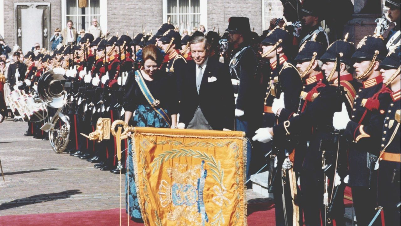 Wat is een vaandel? - Nationaal Militair Museum