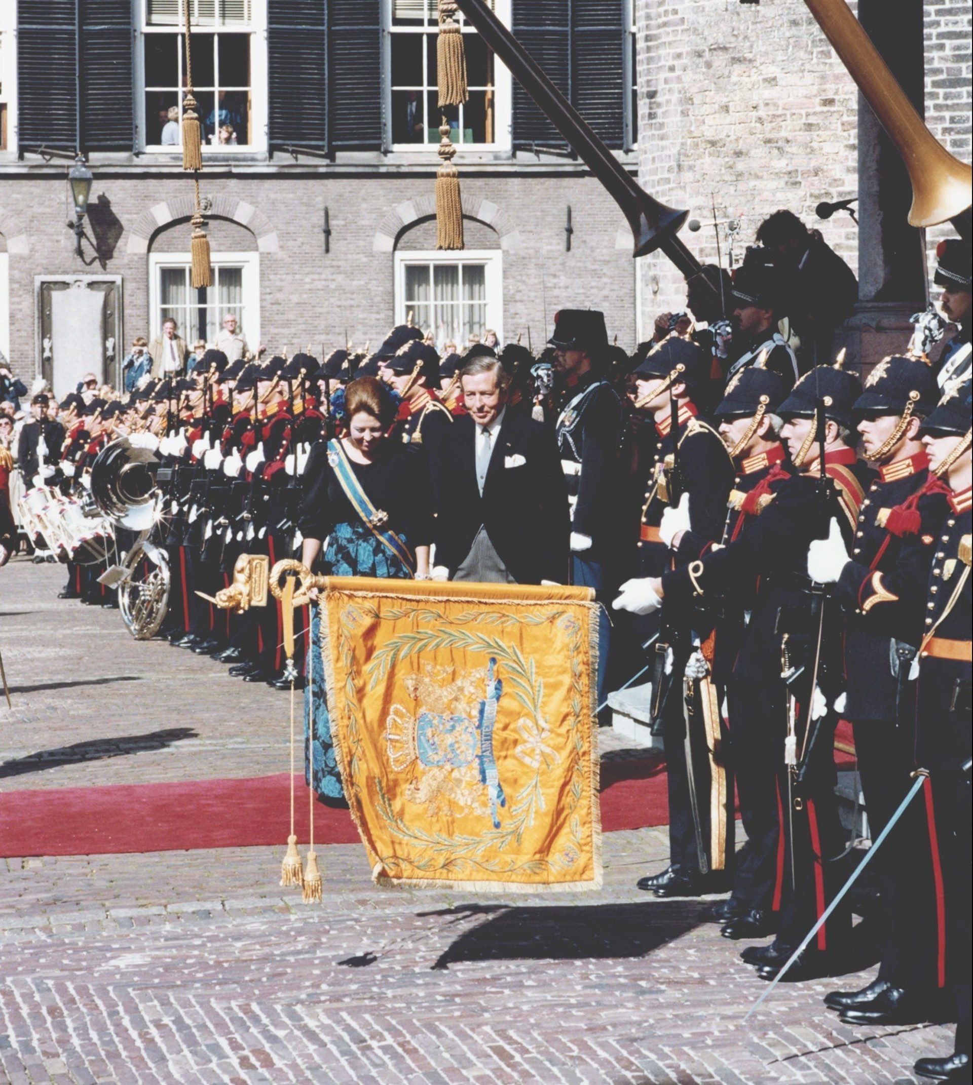 Wat is een vaandel? - Nationaal Militair Museum