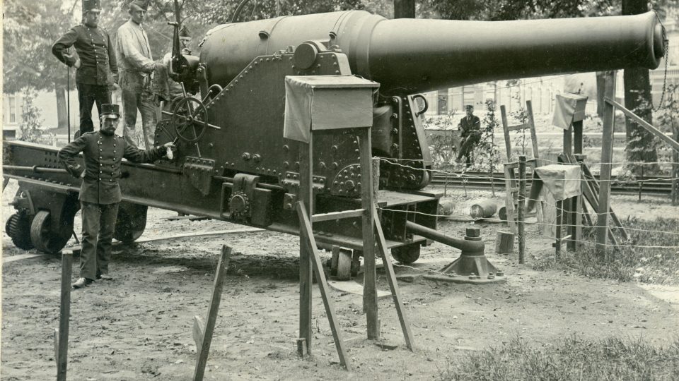 Het grootste kanon in ons museum - Nationaal Militair Museum