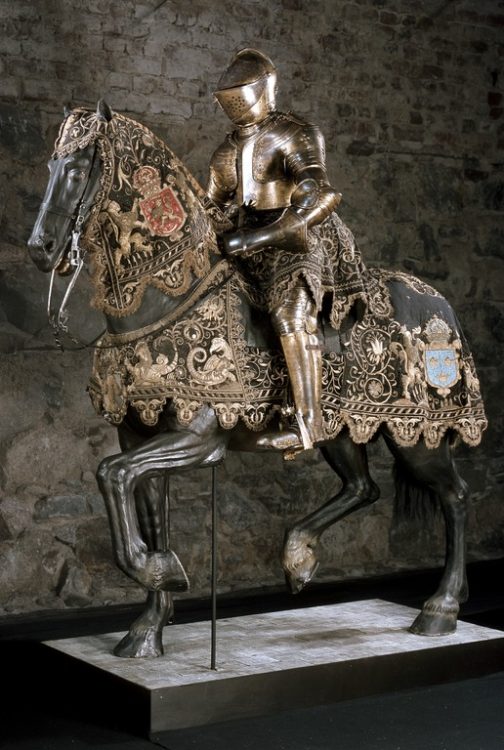 Gouden harnas uit Nederland ontdekt - Nationaal Militair Museum